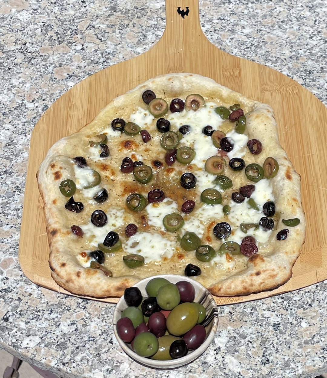 What Are The Best Olives For Pizza? - Satisfying Slice